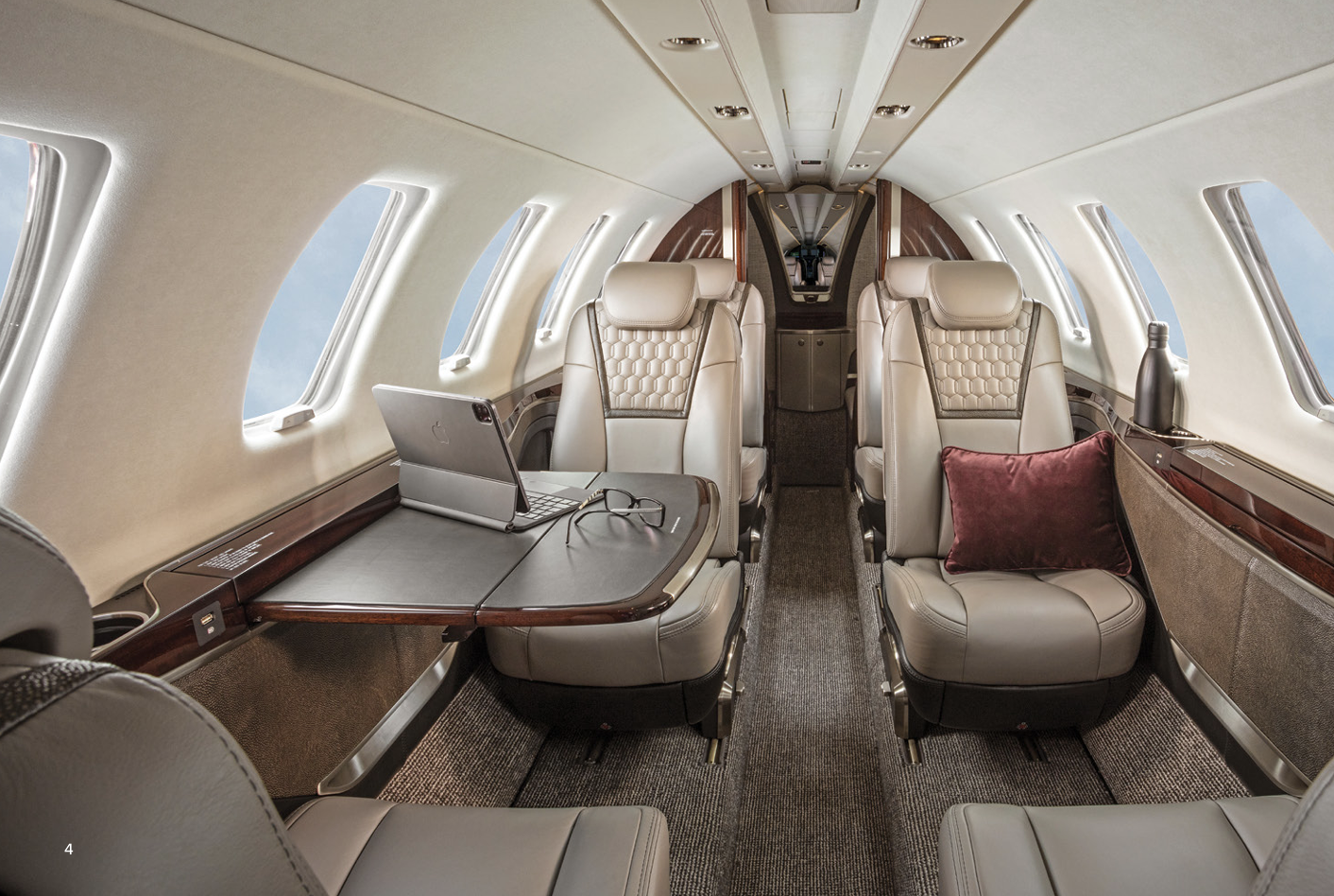 Textron Aviation's Cessna Cessna Citation CJ4 range, specifications ...