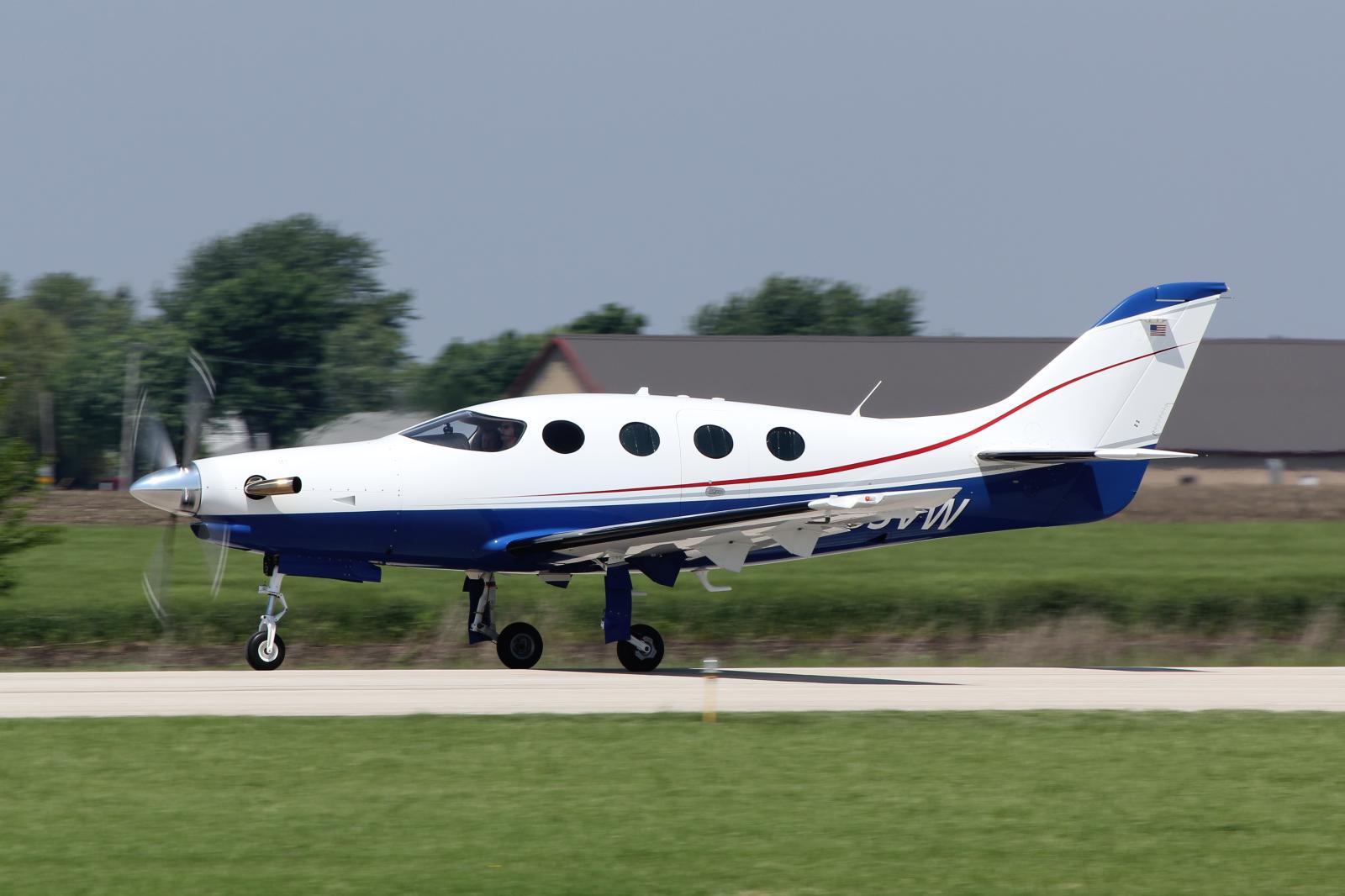 Epic Aircraft history, aircraft types, program options