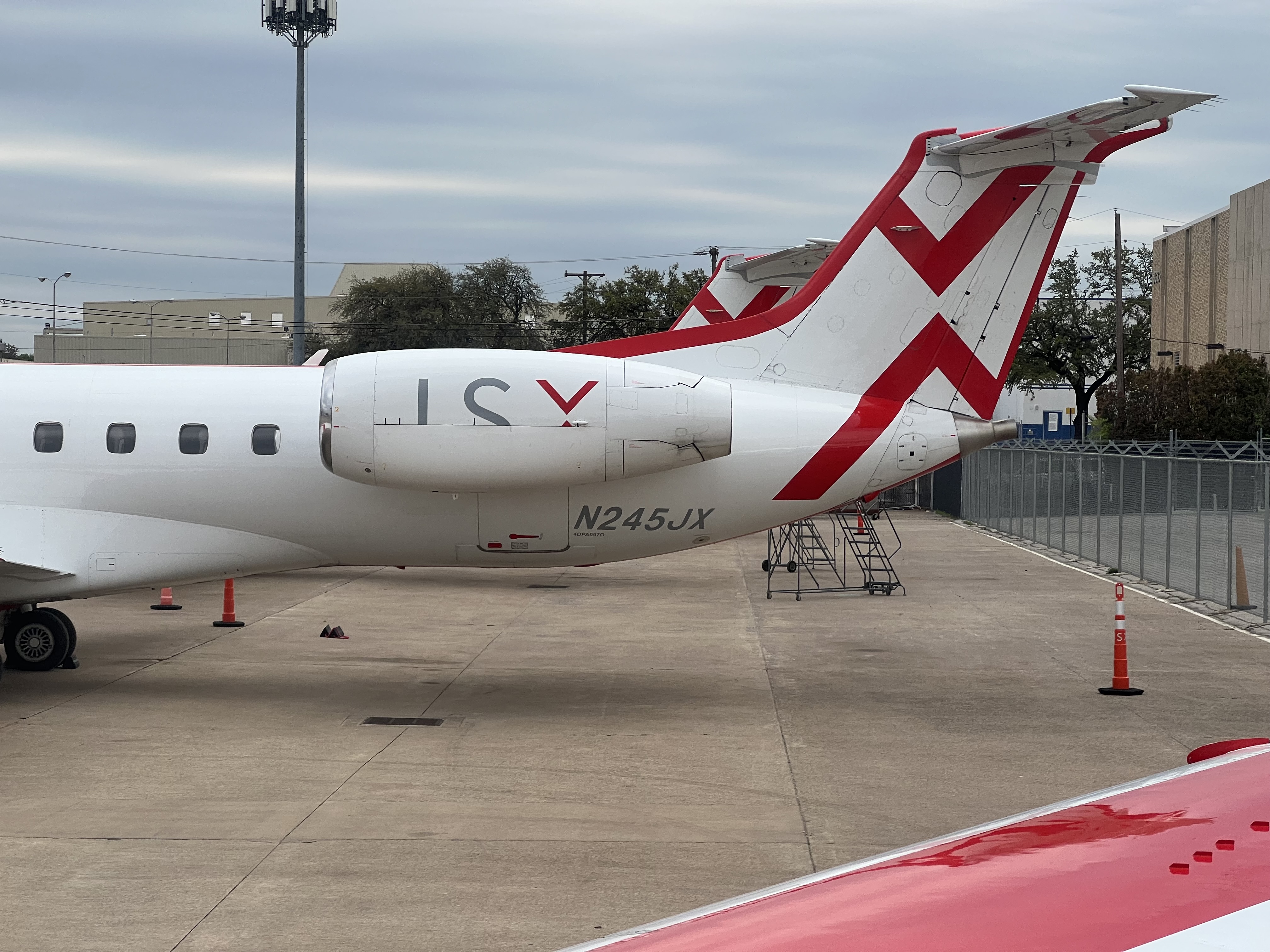 JSX adds semi-private flights between Dallas and Houston