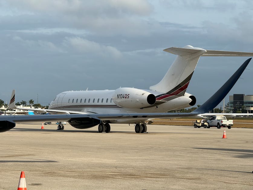 NetJets sees revenue gains as Berkshire Hathaway earnings drop