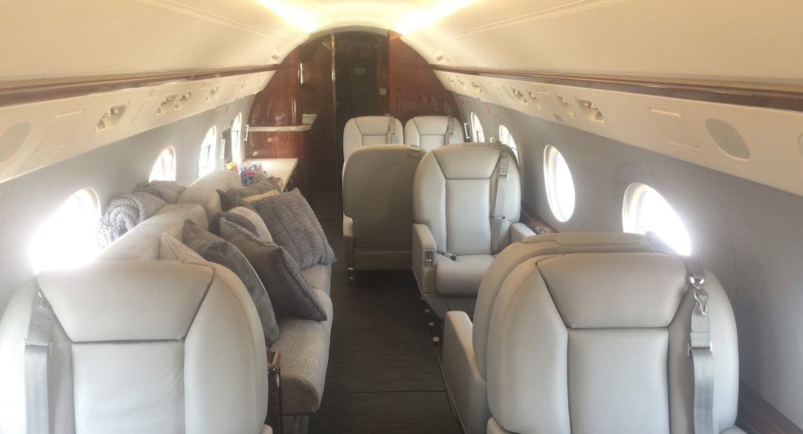 Thanksgiving private jet flights ranked by day state, an busiest airports